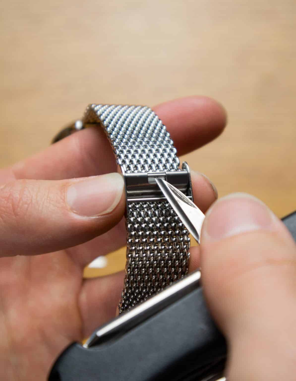 How to Install and Adjust a Mesh Watch Bracelet • The Slender Wrist