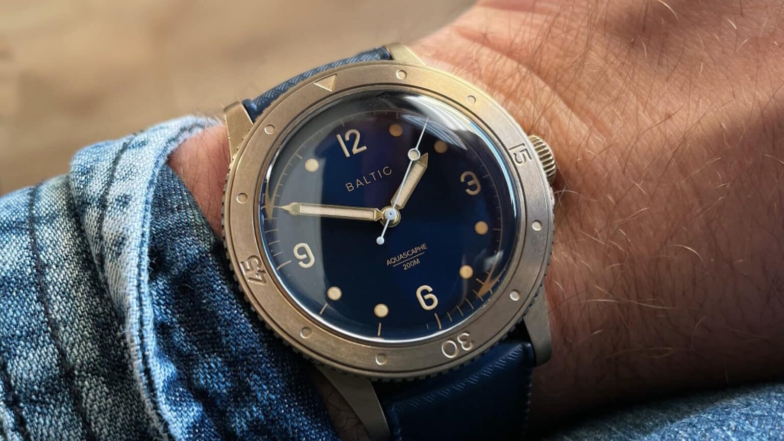 Baltic Aquascaphe Bronze Review: A Contemporary Twist on Vintage Style ...