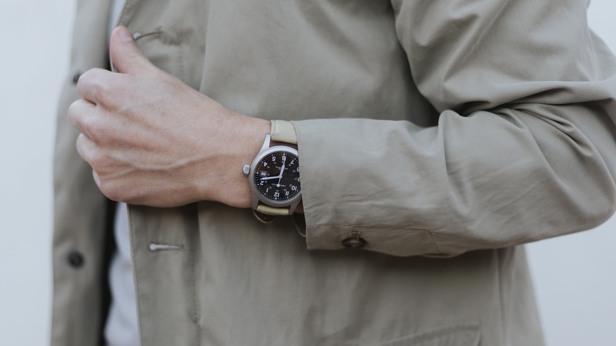 15 Great 38mm Men s Watches For Small Wrists The Slender Wrist 15 Great 38mm Men s Watches For Small Wrists The Slender Wrist