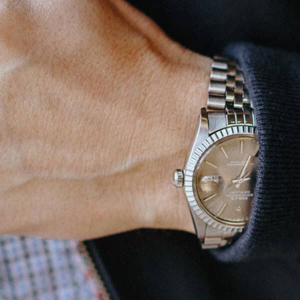 27 Men's Watches for Small Wrists That Look Manly • The Slender Wrist