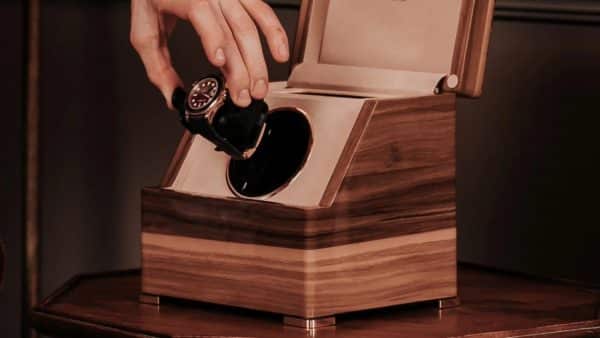 Automatic Watch Winding – The Pros and Cons • The Slender Wrist