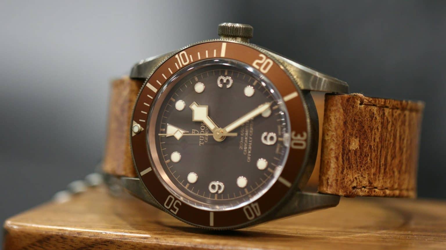 How To Measure A Watch Case Size [GUIDE] • The Slender Wrist