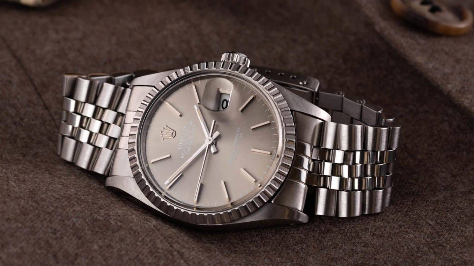 How To Spot a Fake Rolex – A Foolproof Guide • The Slender Wrist
