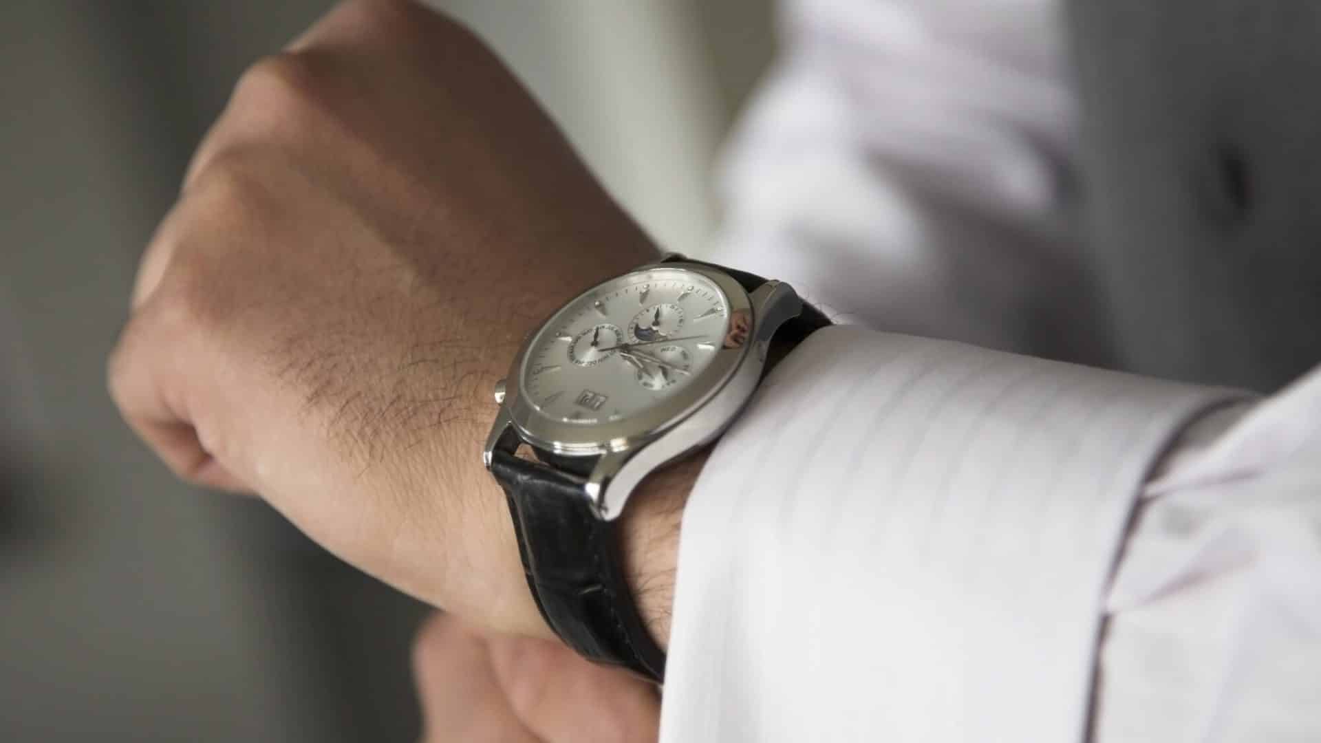 How To Wear a Watch: All the Basics • The Slender Wrist