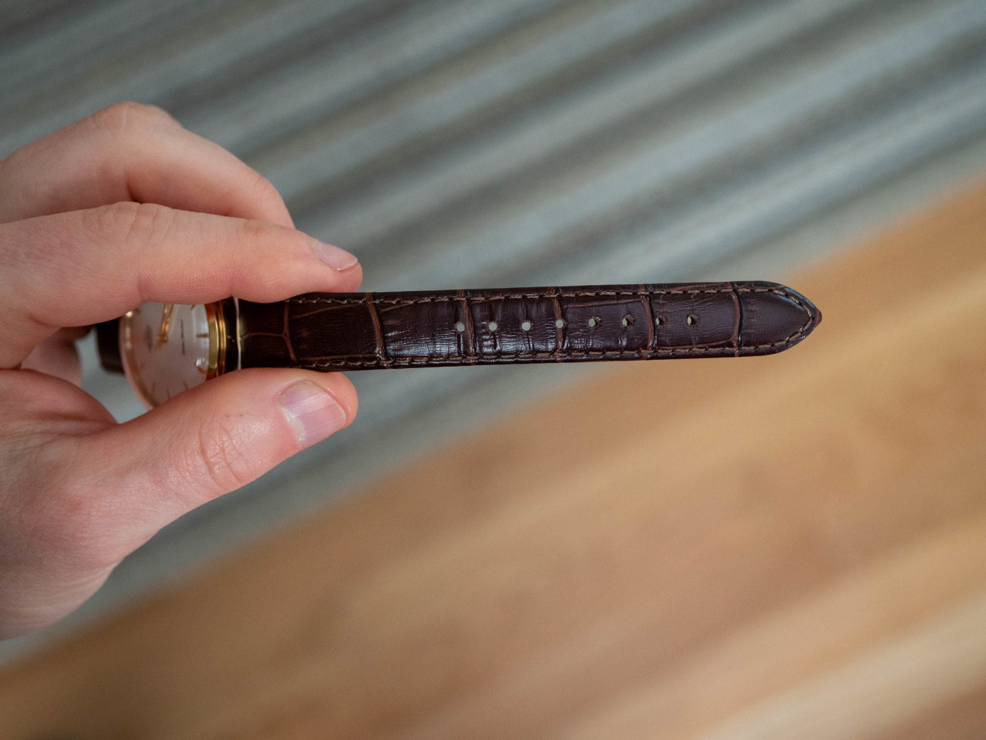 Watch Strap Sizing Explained [2022 Guide] • The Slender Wrist