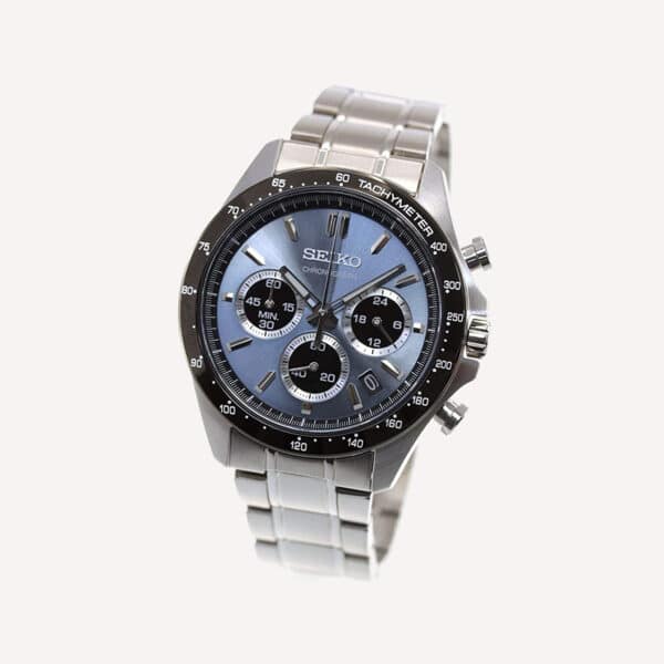 11 Enticing Mecha-Quartz Watches (Unique Watch Guide)