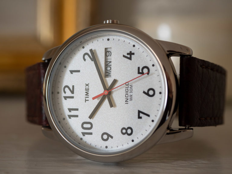 Timex T20041 Easy Reader 35mm Review: A Reliable Classic at a Great ...