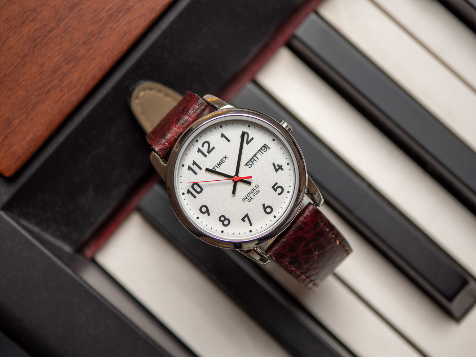 Timex T20041 Easy Reader 35mm Review: A Reliable Classic at a Great ...
