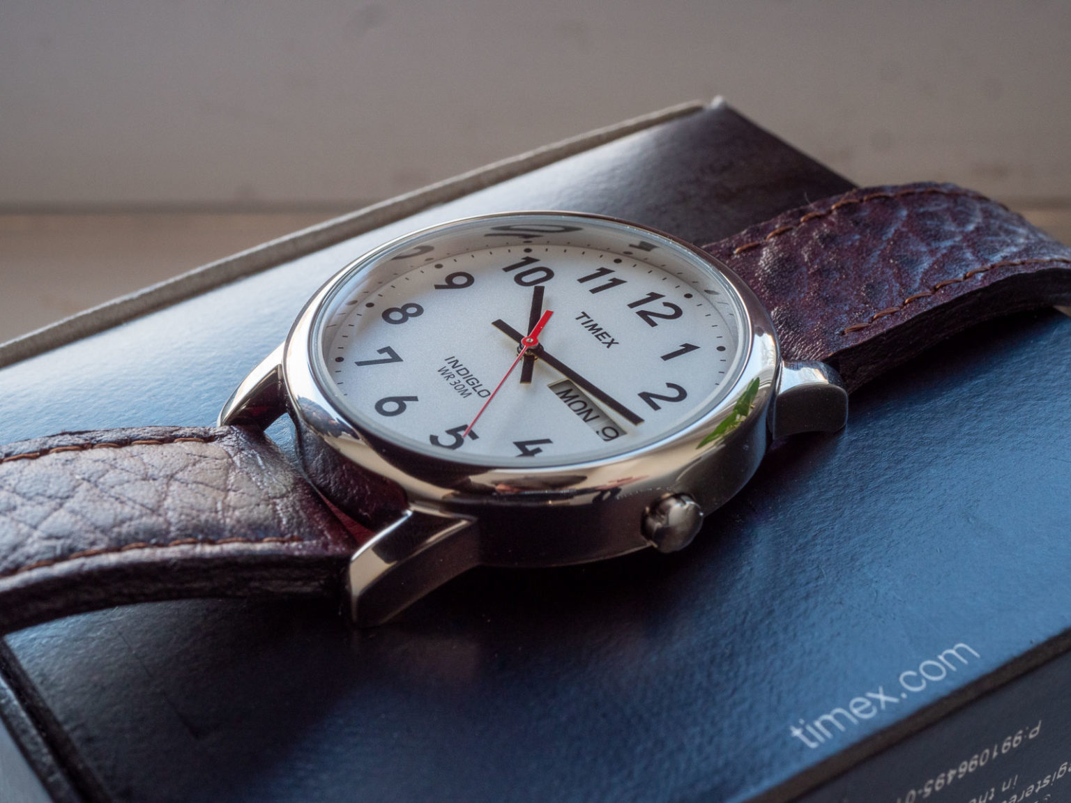 Timex T20041 Easy Reader 35mm Review: A Reliable Classic at a Great ...