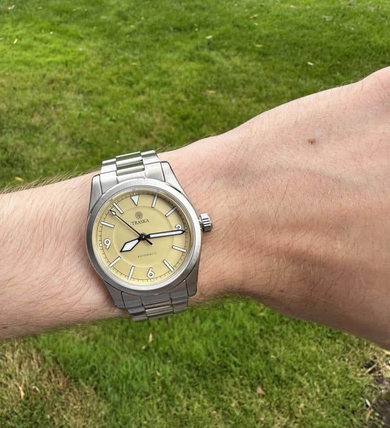 Traska Summiteer 2023 Review (Small Package, Big Value) • The Slender Wrist