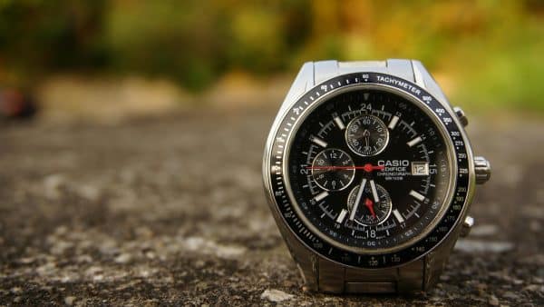Watch’ya Need To Know About Watch Glass Types • The Slender Wrist
