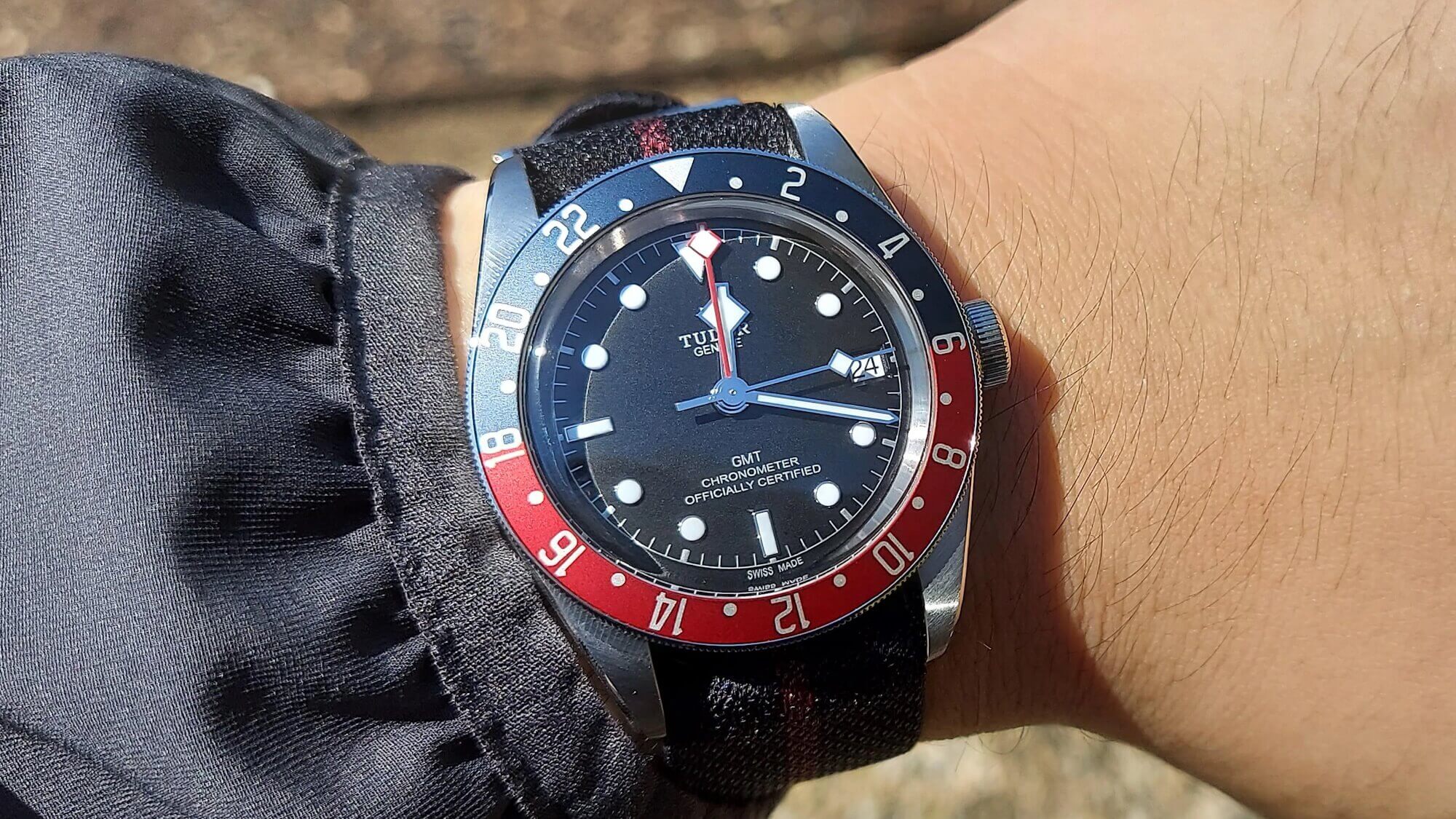 What Is a GMT Watch? - Tackling Timezones • The Slender Wrist