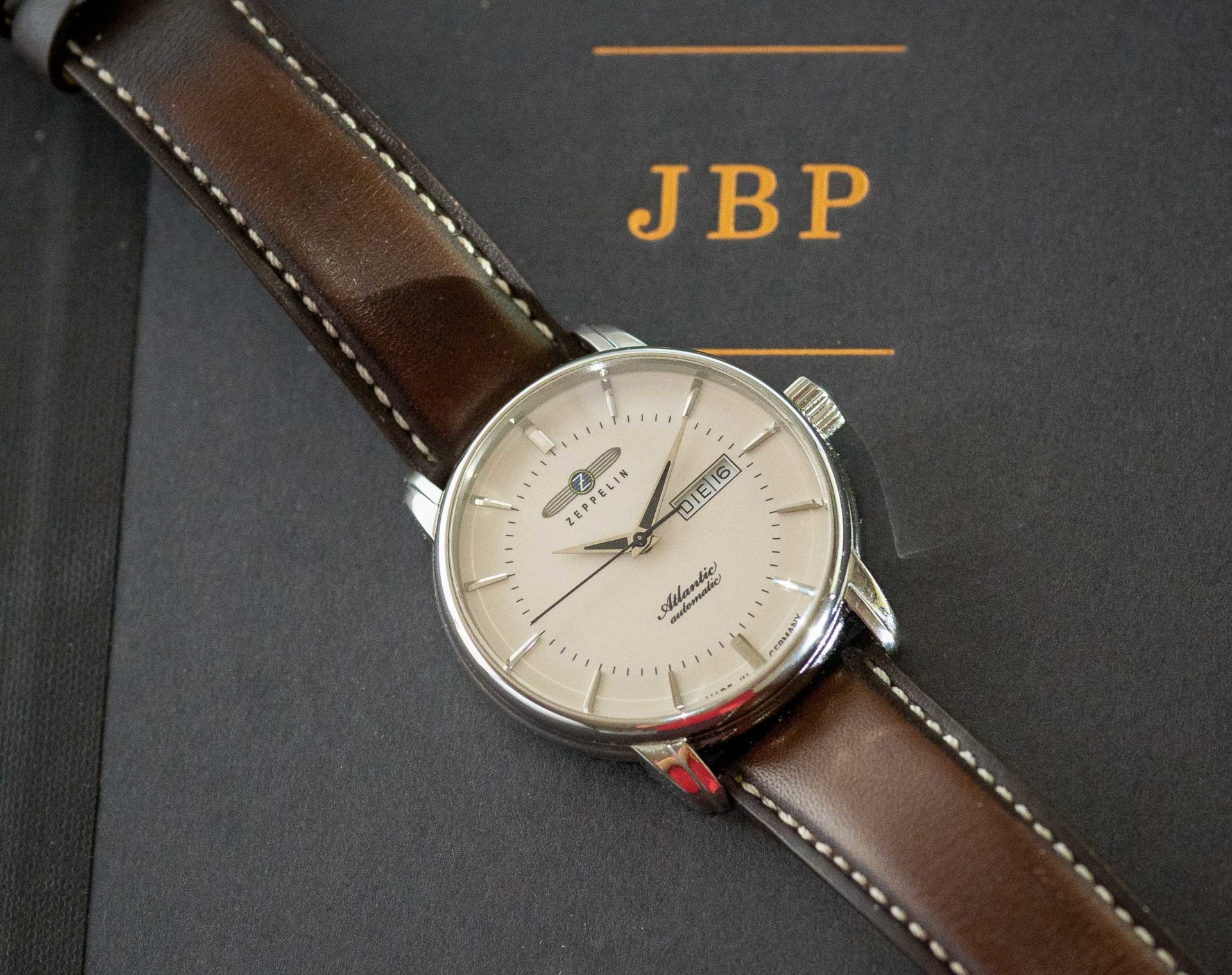 Zeppelin Atlantic (Ref. 8466-5) Review: A Classy Surprise • The Slender ...